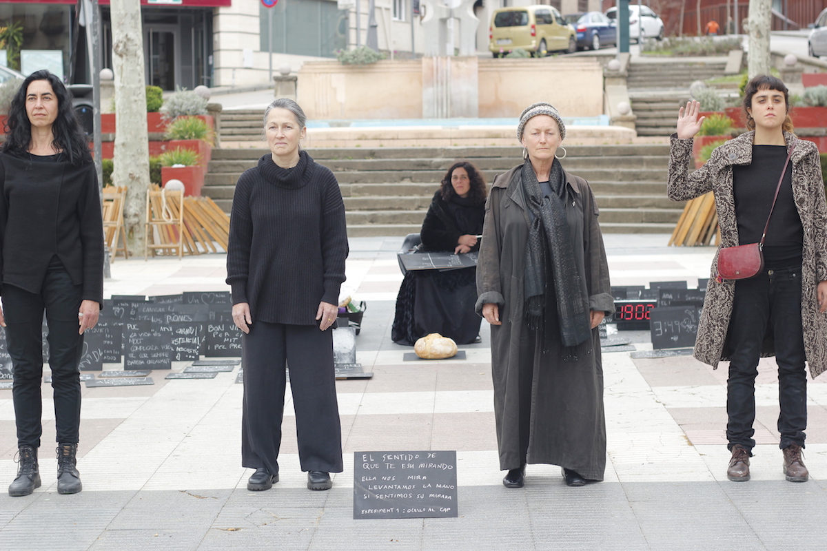 The Sense of Being Stared at 2016 – Ocells al Cap